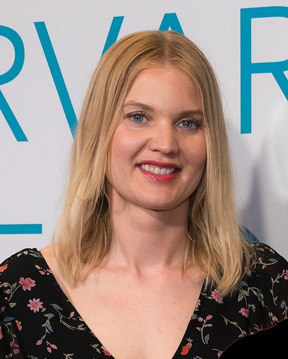 Emma Frans prisas som Årets alumn 2019 - Aktuell Säkerhet